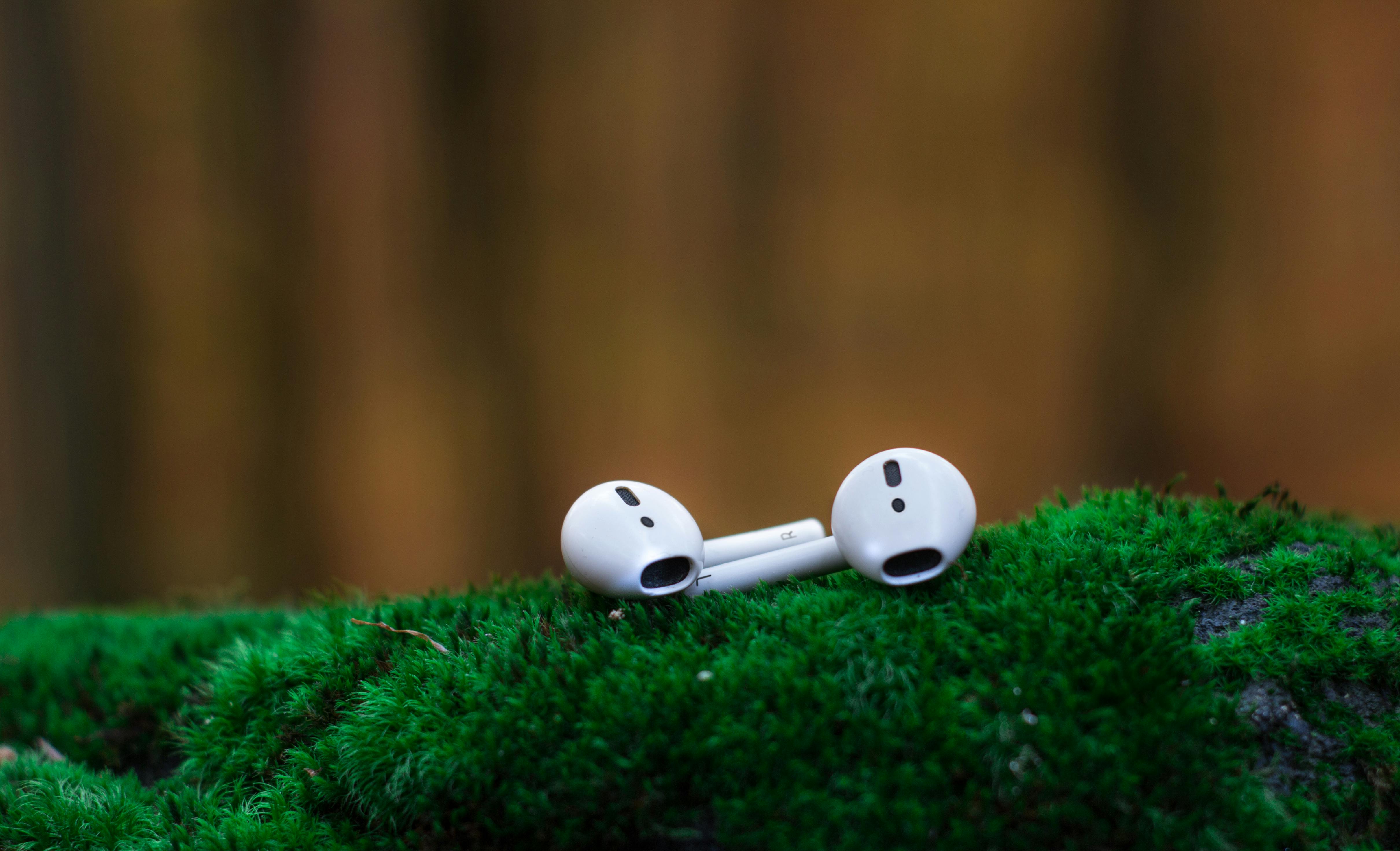 How to Reduce EMF Radiation Exposure from AirPods – WaveBlock®